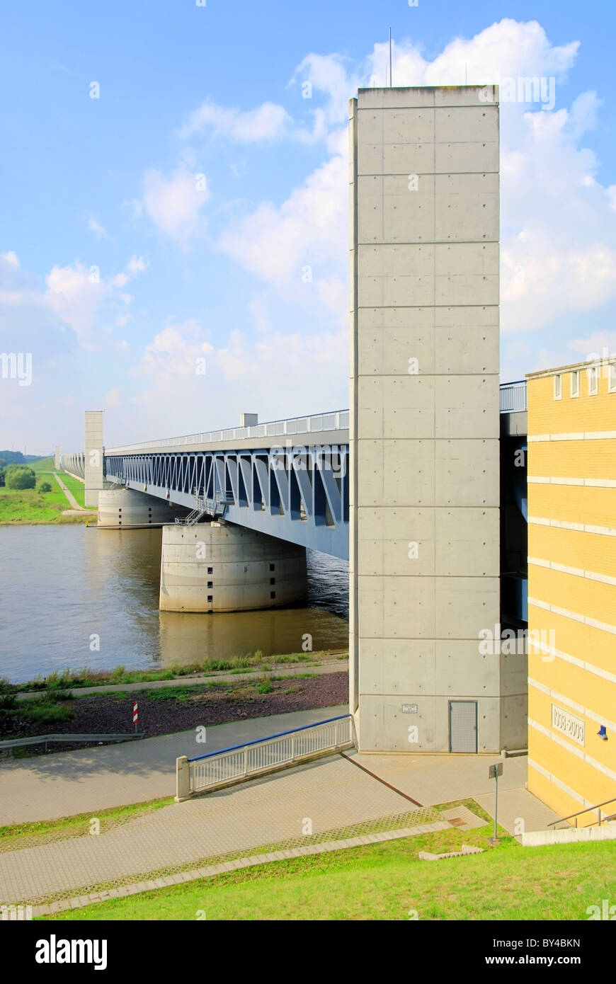 Magdeburg Trogbruecke - Magdeburg Water Bridge 05 Stock Photo - Alamy
