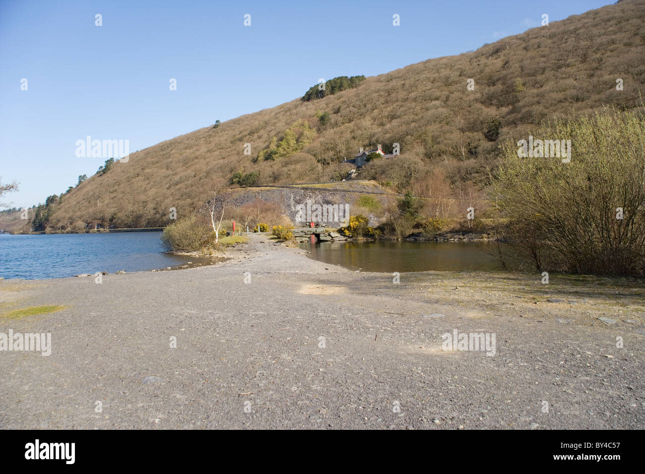 The slate miners hospital and Llyn Padarn Llanberis Stock Photo - Alamy
