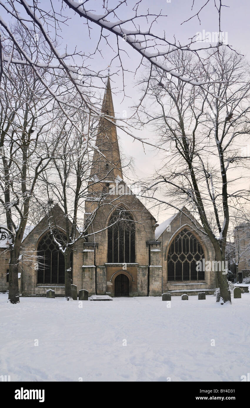 St marys church cheltenham hi-res stock photography and images - Alamy