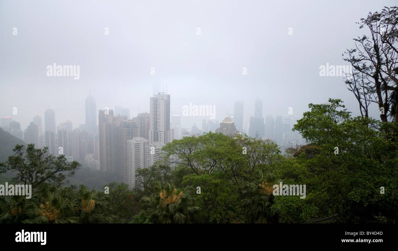 Disappearing buildings by fog and cloud, Hong Kong Stock Photo - Alamy