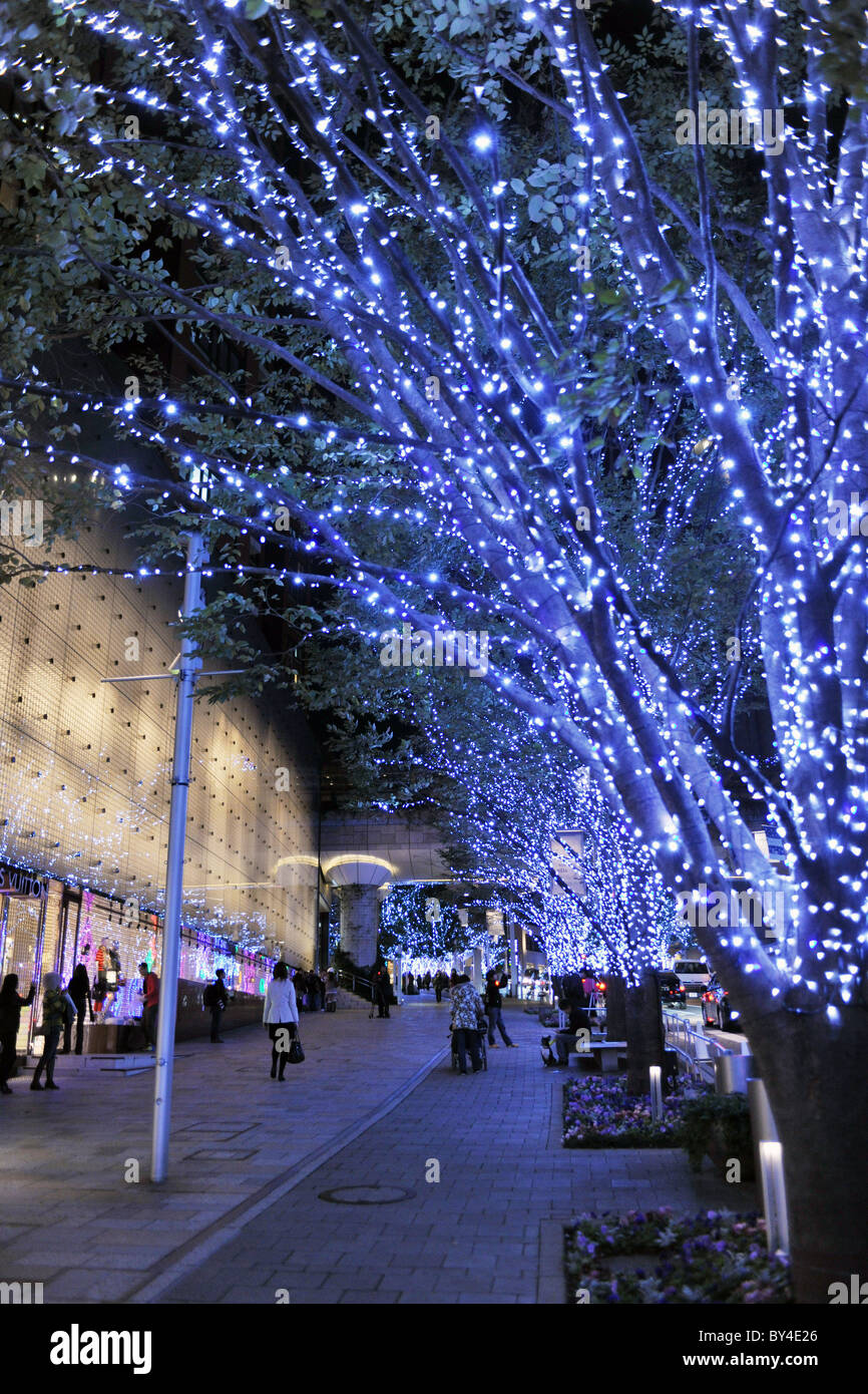 Illuminated sidewalk hi-res stock photography and images - Alamy