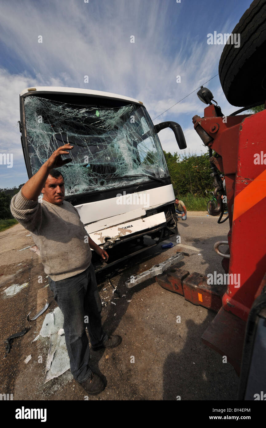 Bus windscreen broken hi-res stock photography and images - Alamy
