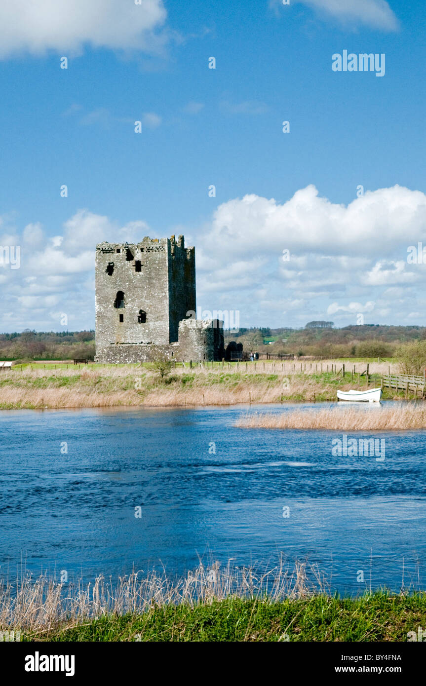 Threave Castle on Threave Island & River Dee Dumfries & Galloway ...