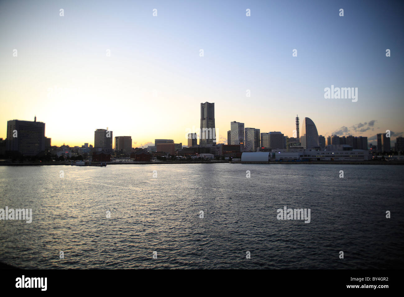 Minato Mirai Skyline Stock Photo - Alamy