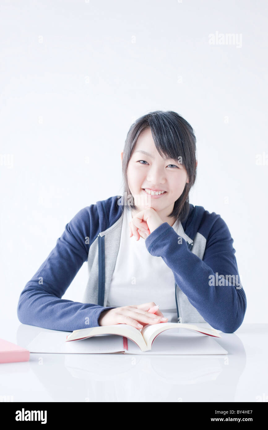 Japanese teens studying hi-res stock photography and images - Alamy