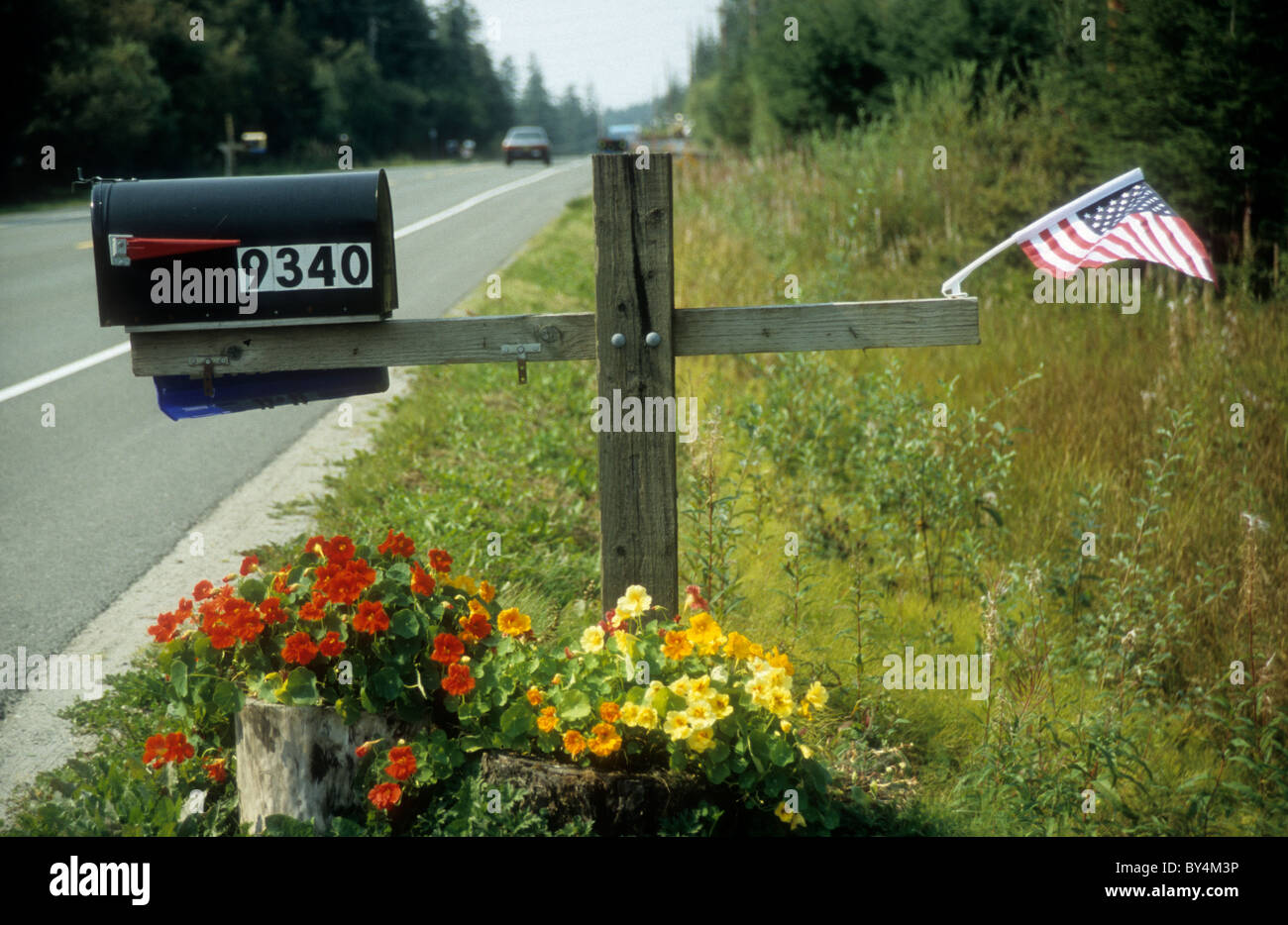 American flag on letterbox hi-res stock photography and images - Alamy