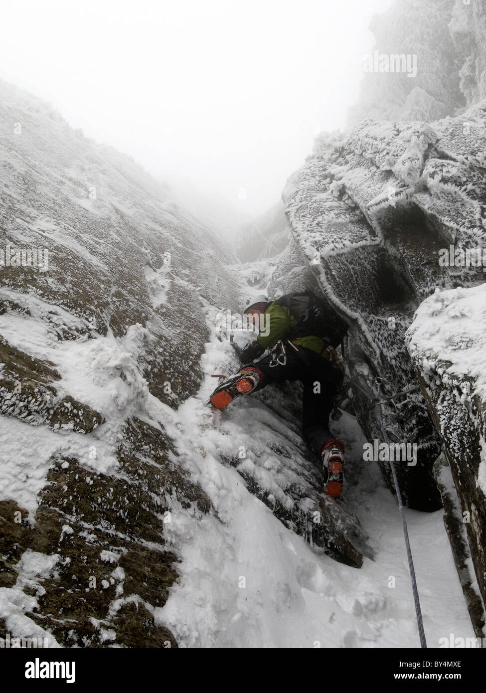 Winter climbing on Cave Gully , Snowdon Stock Photo - Alamy