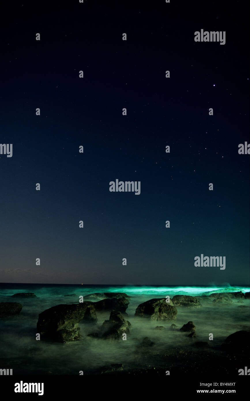 Starry Sky Over Ocean Stock Photo - Alamy