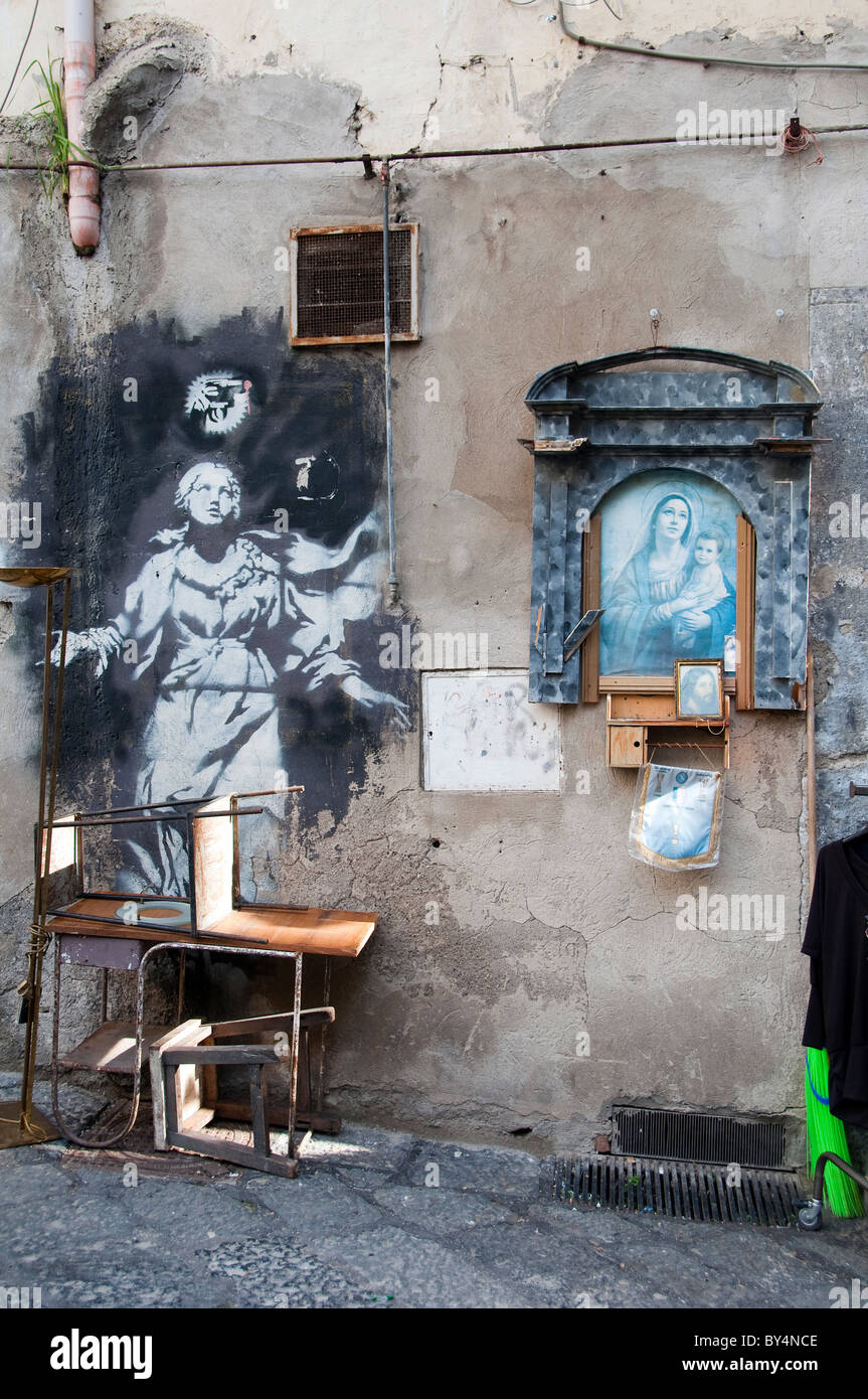 Street art and Graffiti in Naples, Italy Stock Photo - Alamy