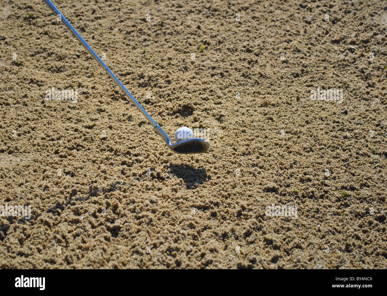 Sand bunker shot hi-res stock photography and images - Alamy
