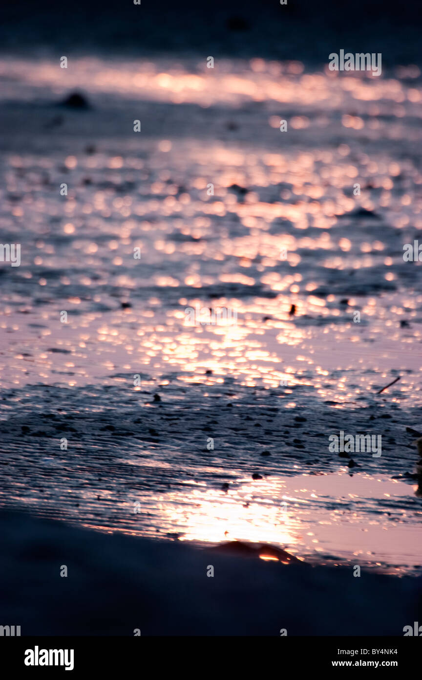 reflected sunlight in seawater Stock Photo - Alamy