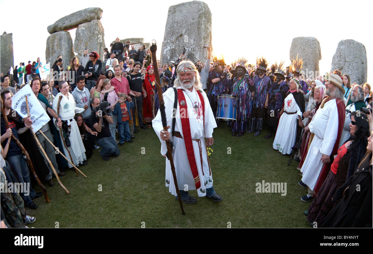 Druid ceremony hi-res stock photography and images - Alamy