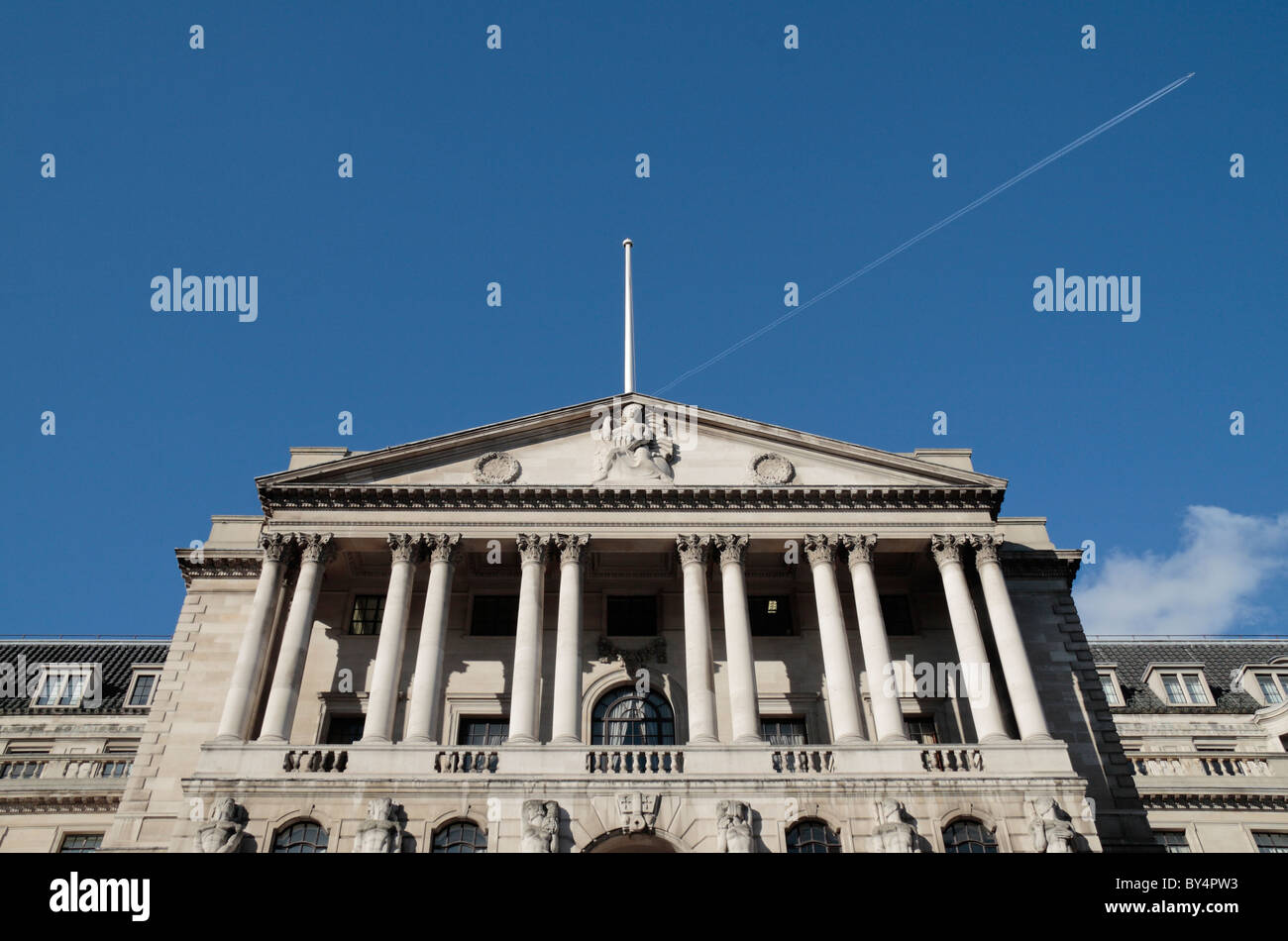Front bank england hi-res stock photography and images - Alamy
