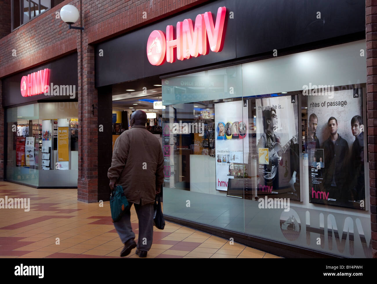 Hmv logo hi-res stock photography and images - Alamy