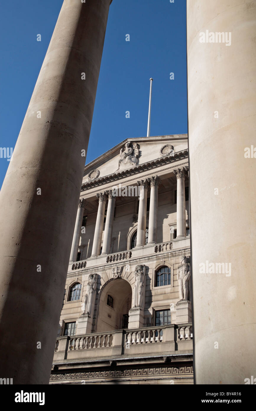 View through columns of the Royal Exchange towards the front elevation ...