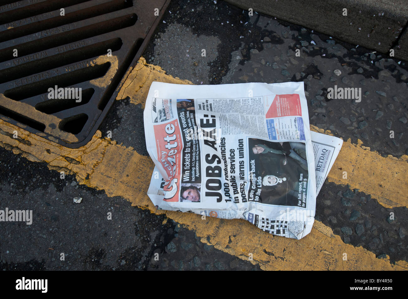 Newspaper hi-res stock photography and images - Alamy