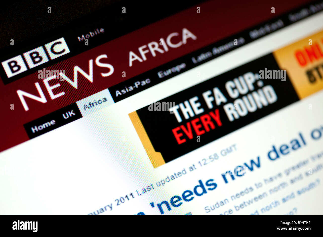 close up of apple ipad screen showing bbc.com website Stock Photo - Alamy
