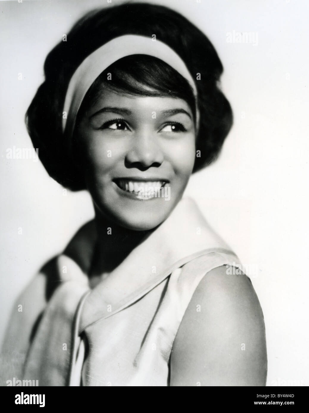 DEE DEE SHARP US Gospel and R&B singer about 1962 Stock Photo - Alamy