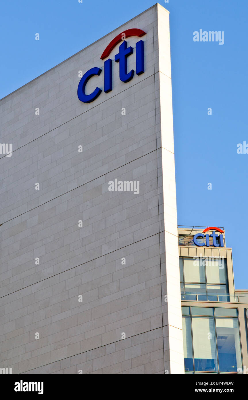 Citibank branch sign hi-res stock photography and images - Alamy