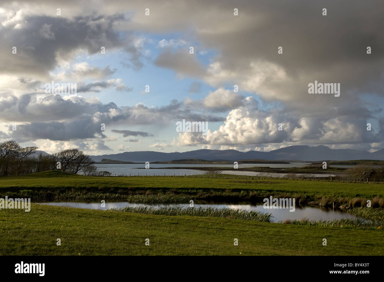 Loch ireland hi-res stock photography and images - Alamy