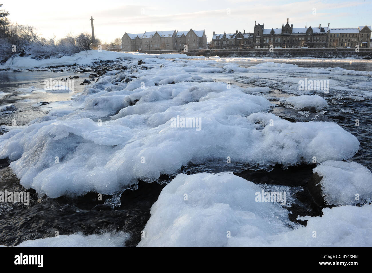 An icy River Tay Stock Photo - Alamy