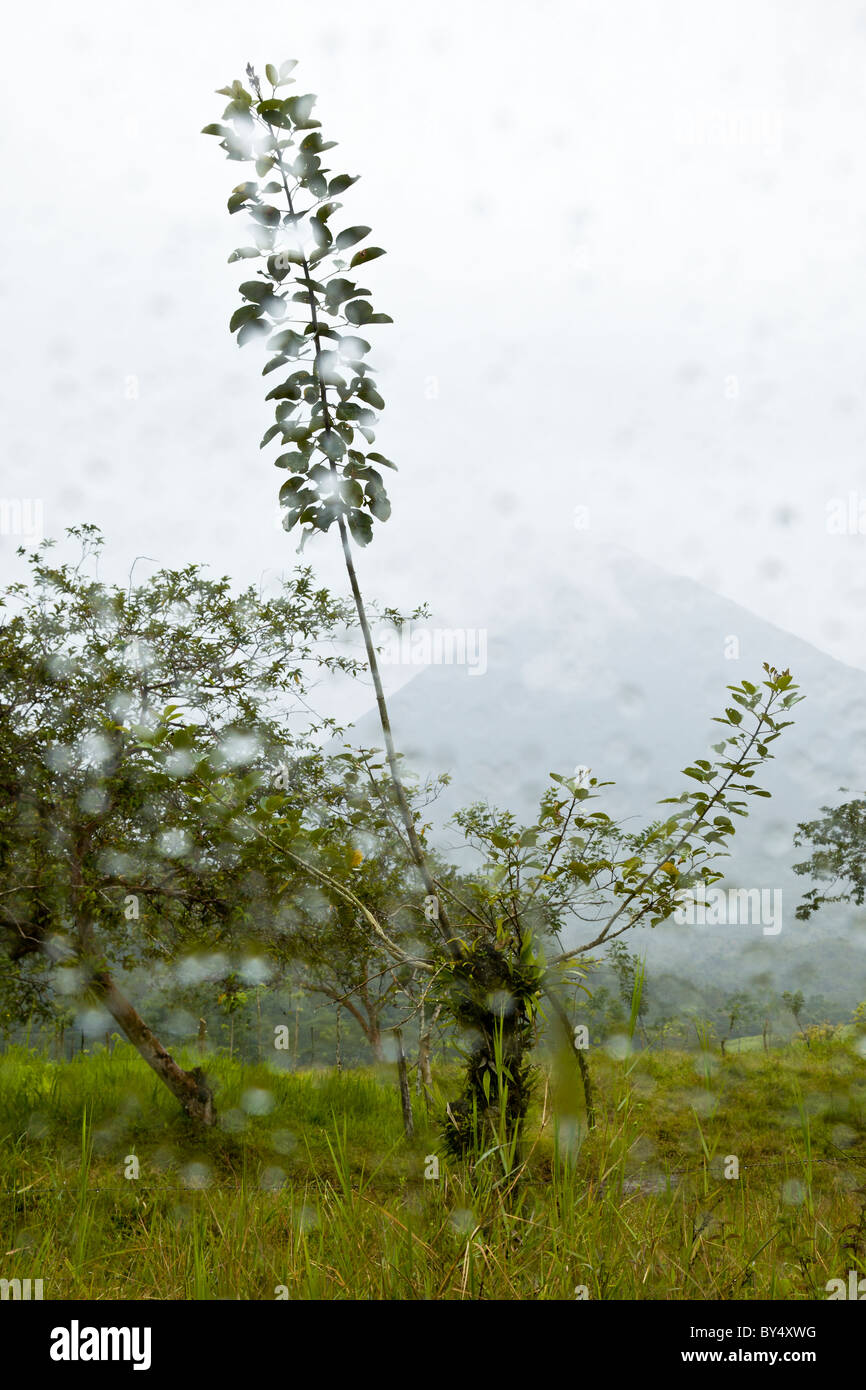Rain and fog usually obscure Costa Rica's most active volcano The ...