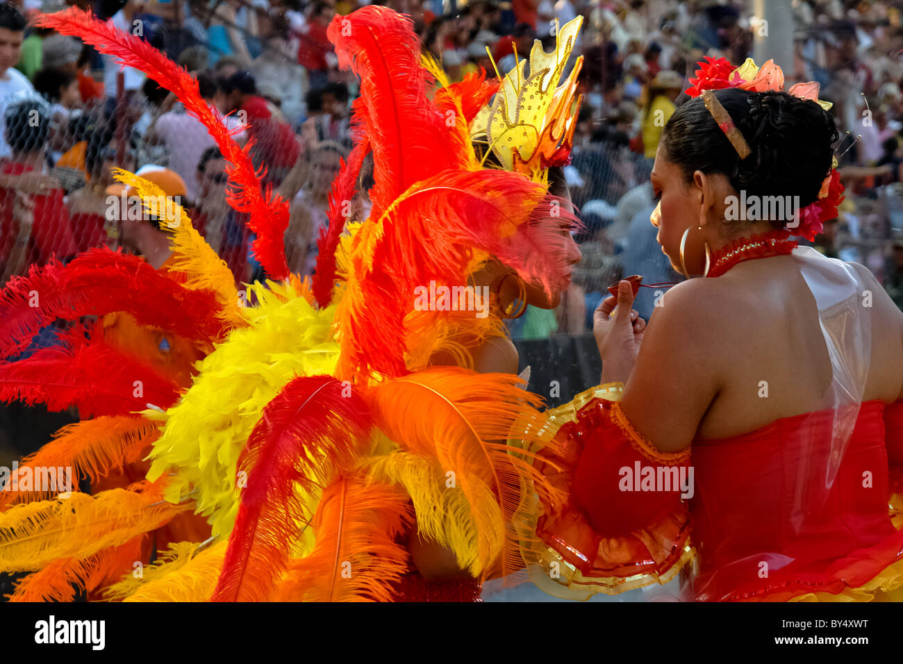 Colombian dance costume hi-res stock photography and images - Alamy
