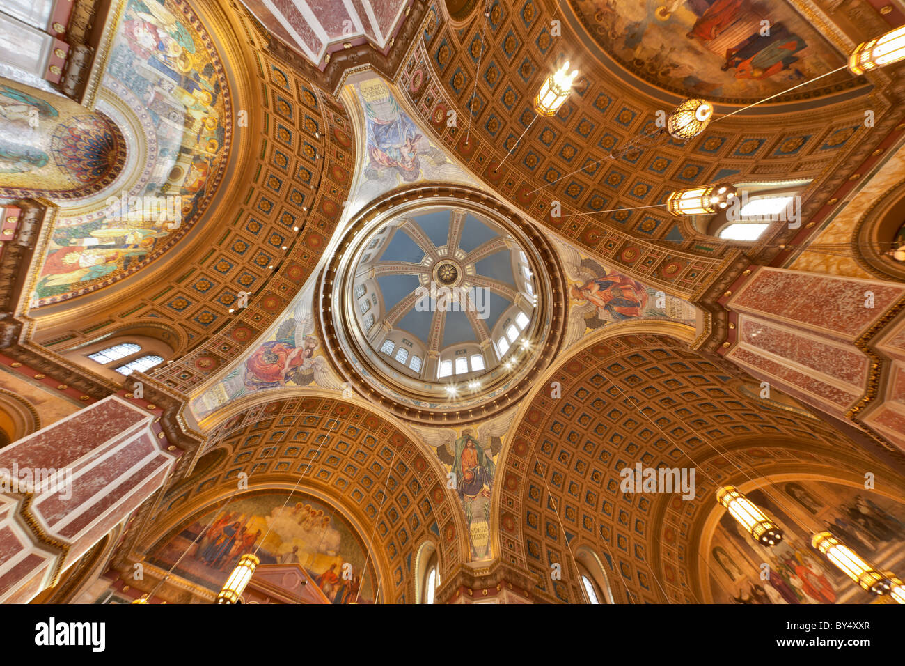 Cathedral of St. Matthew the Apostle, Washington, DC Stock Photo - Alamy