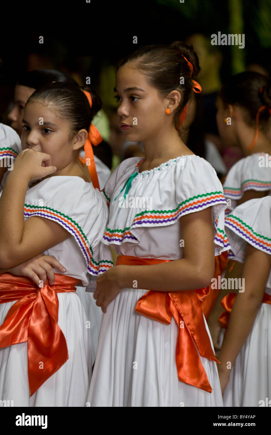 Costa rica children traditional dress hi-res stock photography and ...
