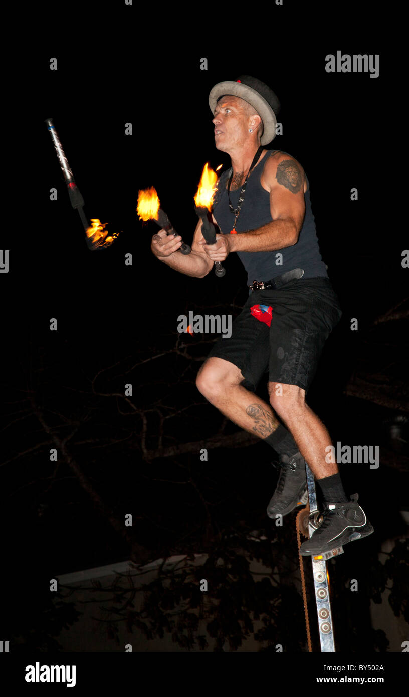 Juggler mallory square hi-res stock photography and images - Alamy
