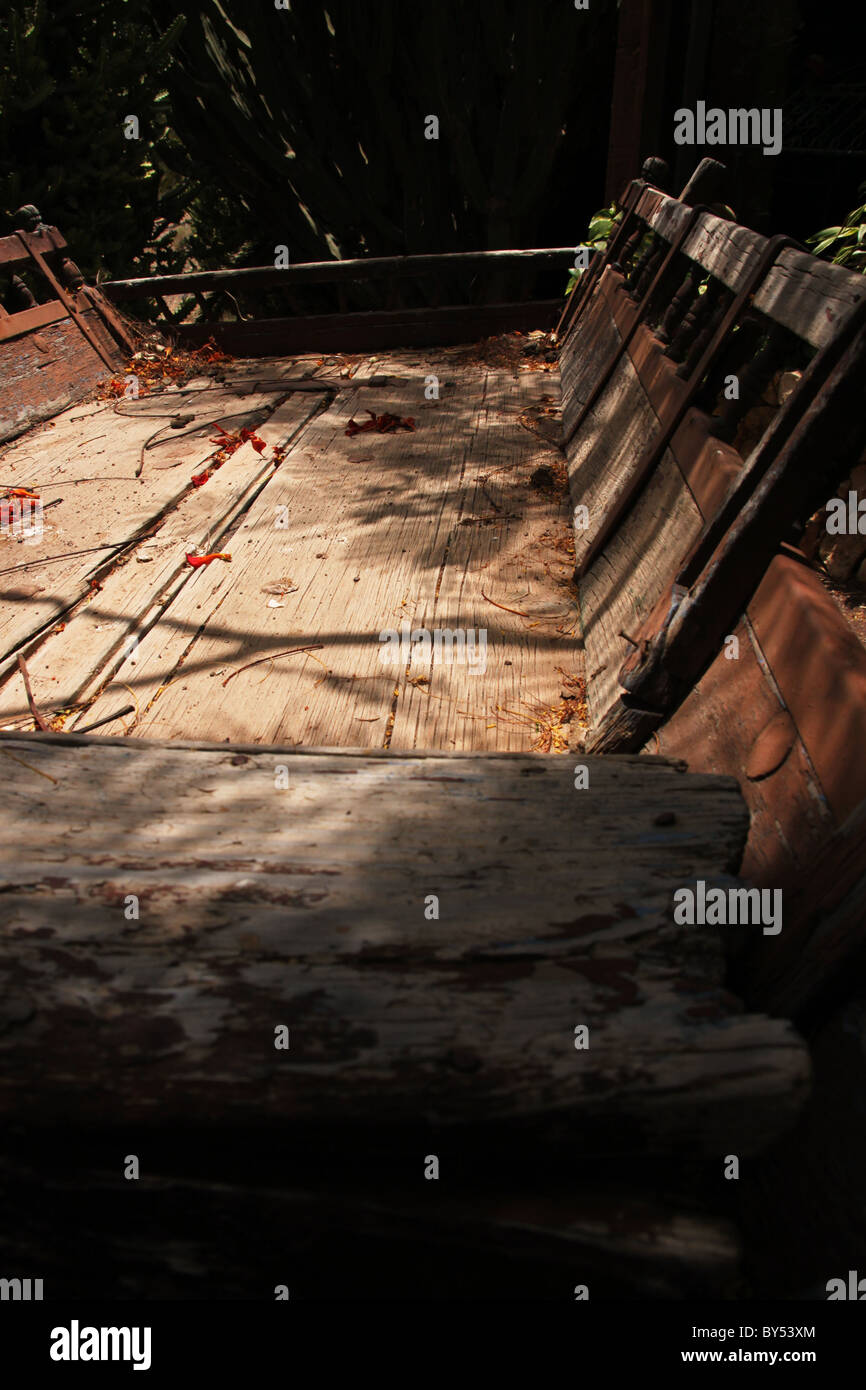 Timber wagon hi-res stock photography and images - Alamy