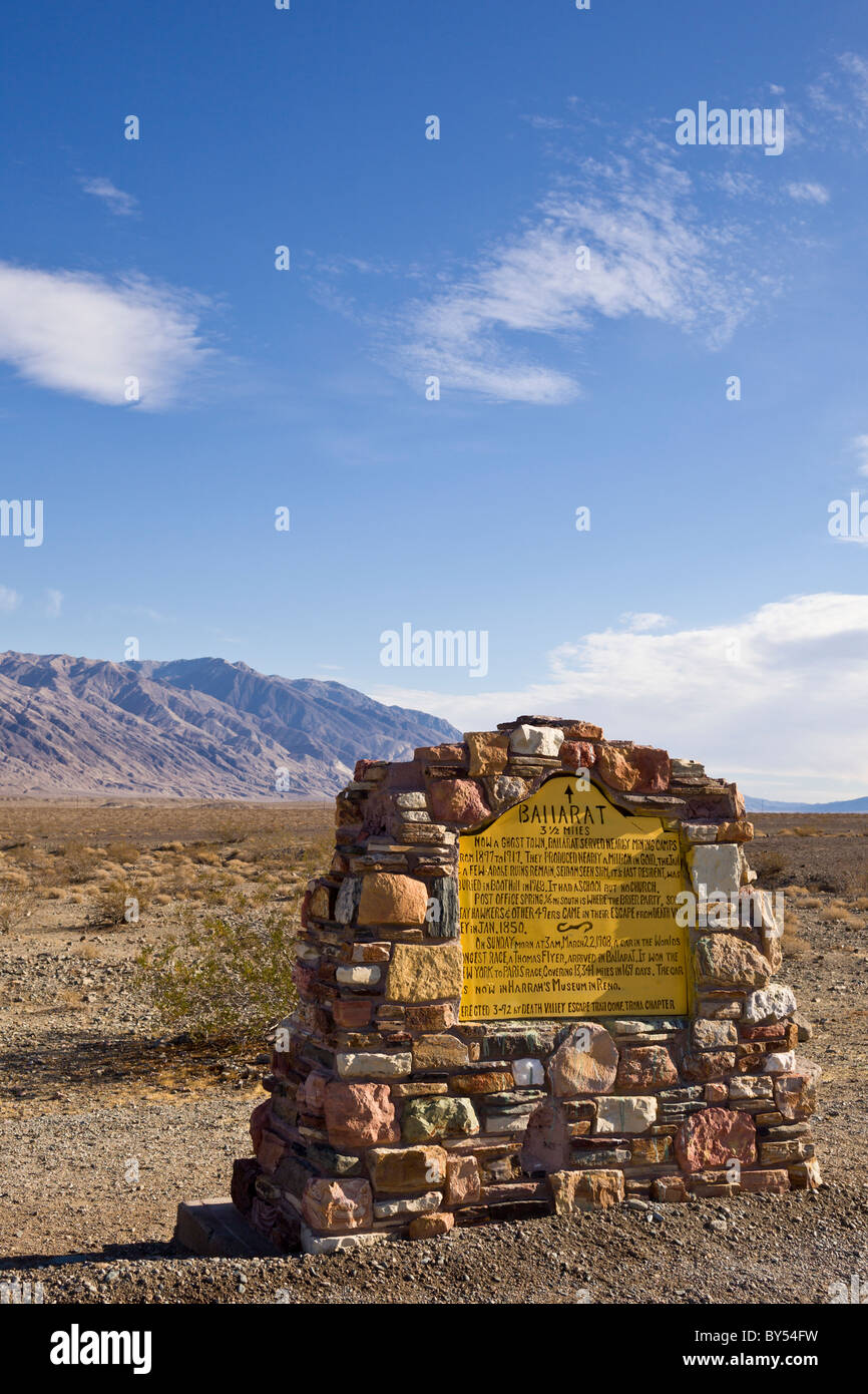 Ca ghost town sign hi-res stock photography and images - Alamy