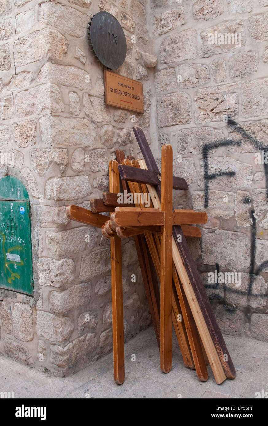 The way of the cross hi-res stock photography and images - Alamy