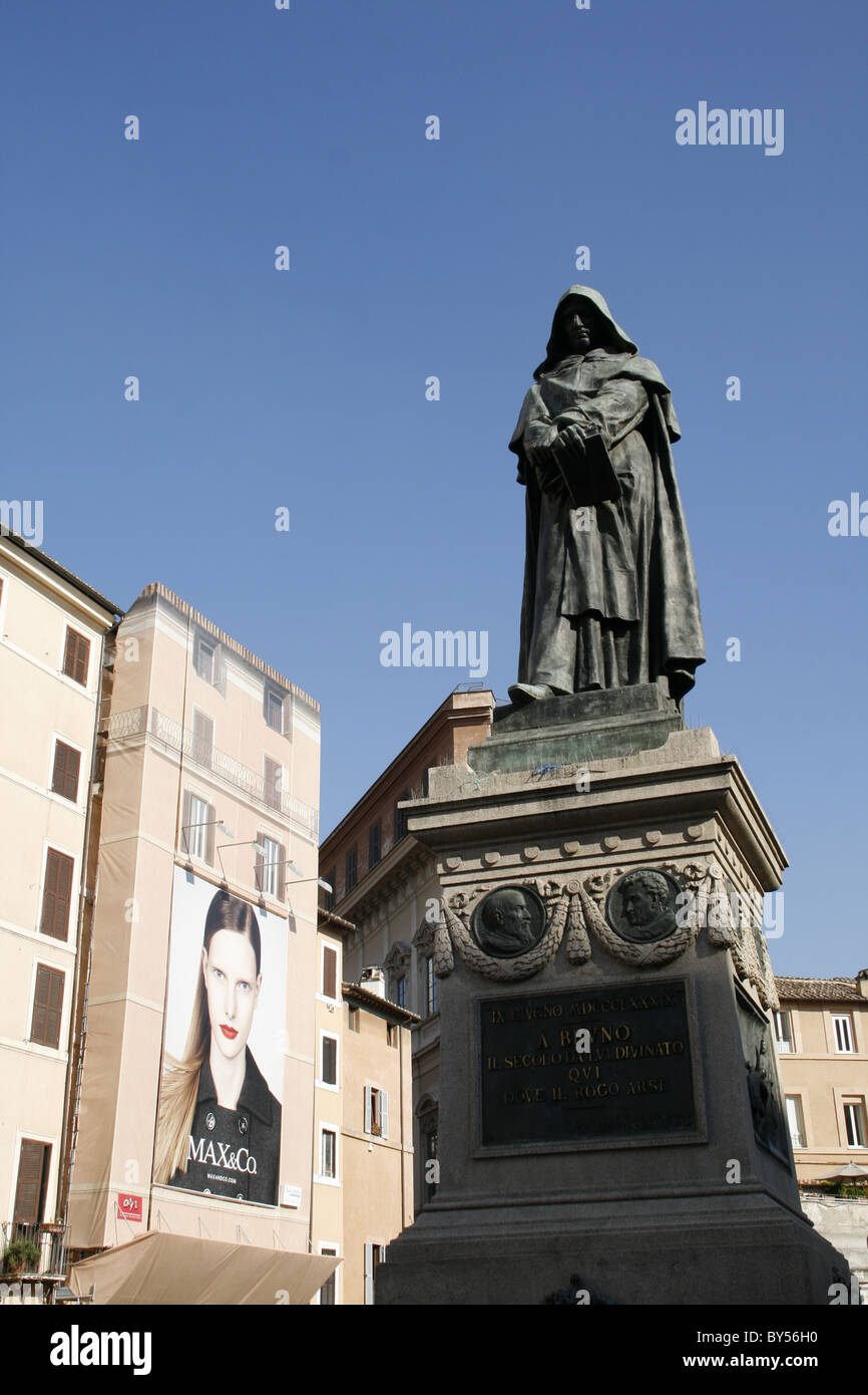 giordano bruno statue in campo de fiori rome Stock Photo - Alamy