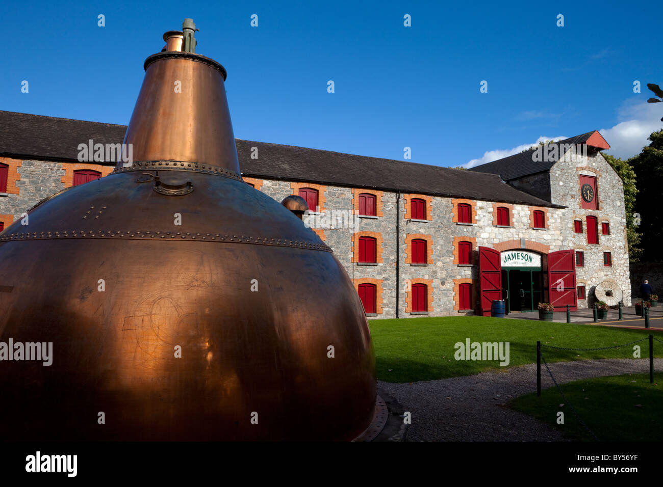 Copper Still at Midleton Whiskey Distillery, Midleton, County Cork ...