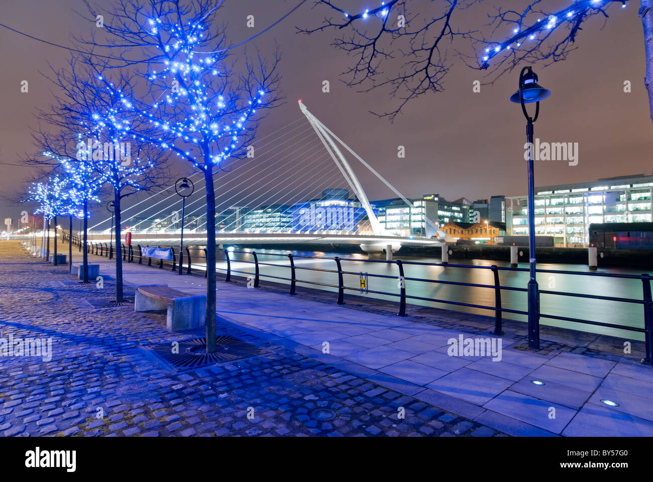 The Samuel Beckett Bridge by Night Stock Photo - Alamy