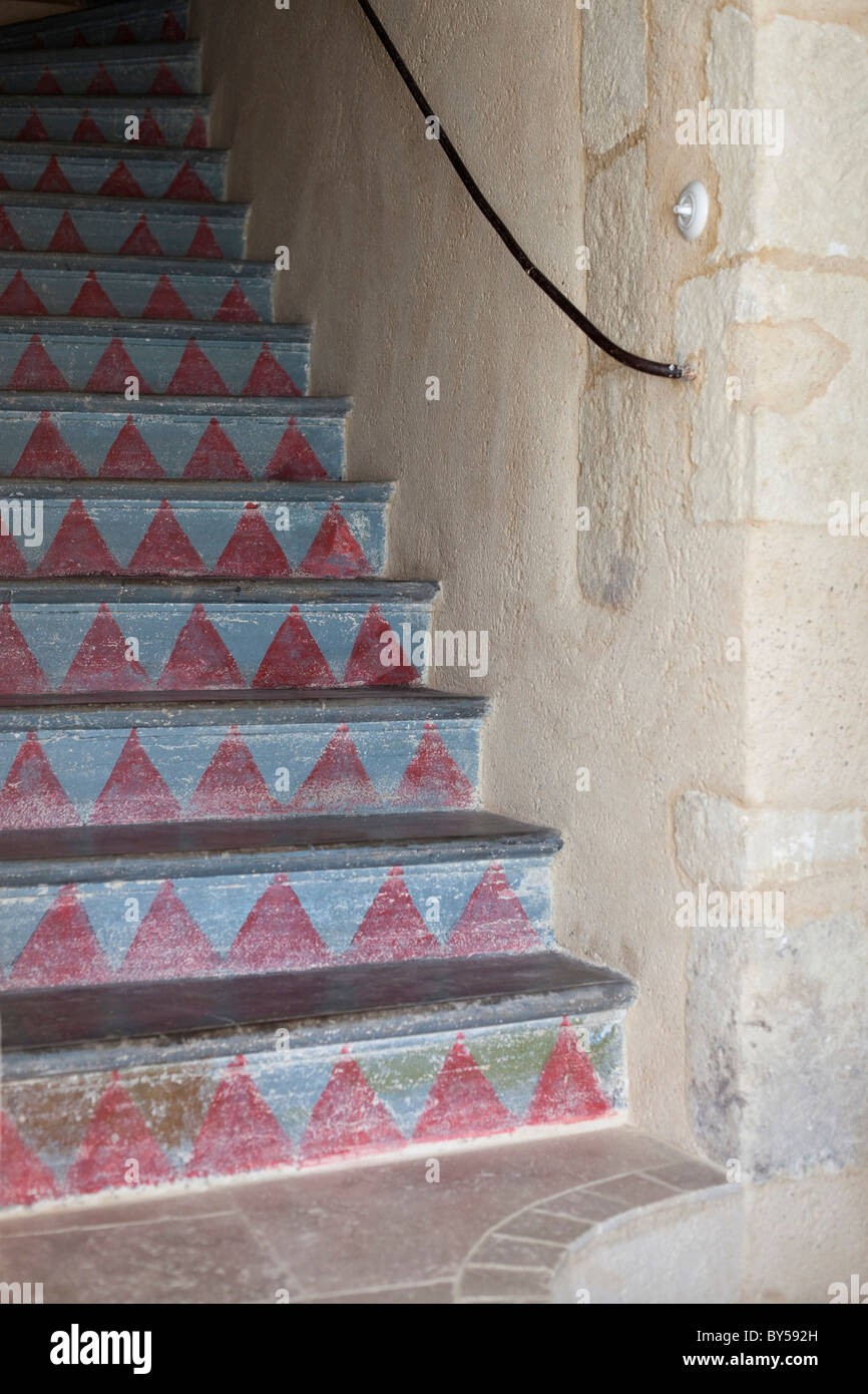 Staircase triangle hi-res stock photography and images - Alamy
