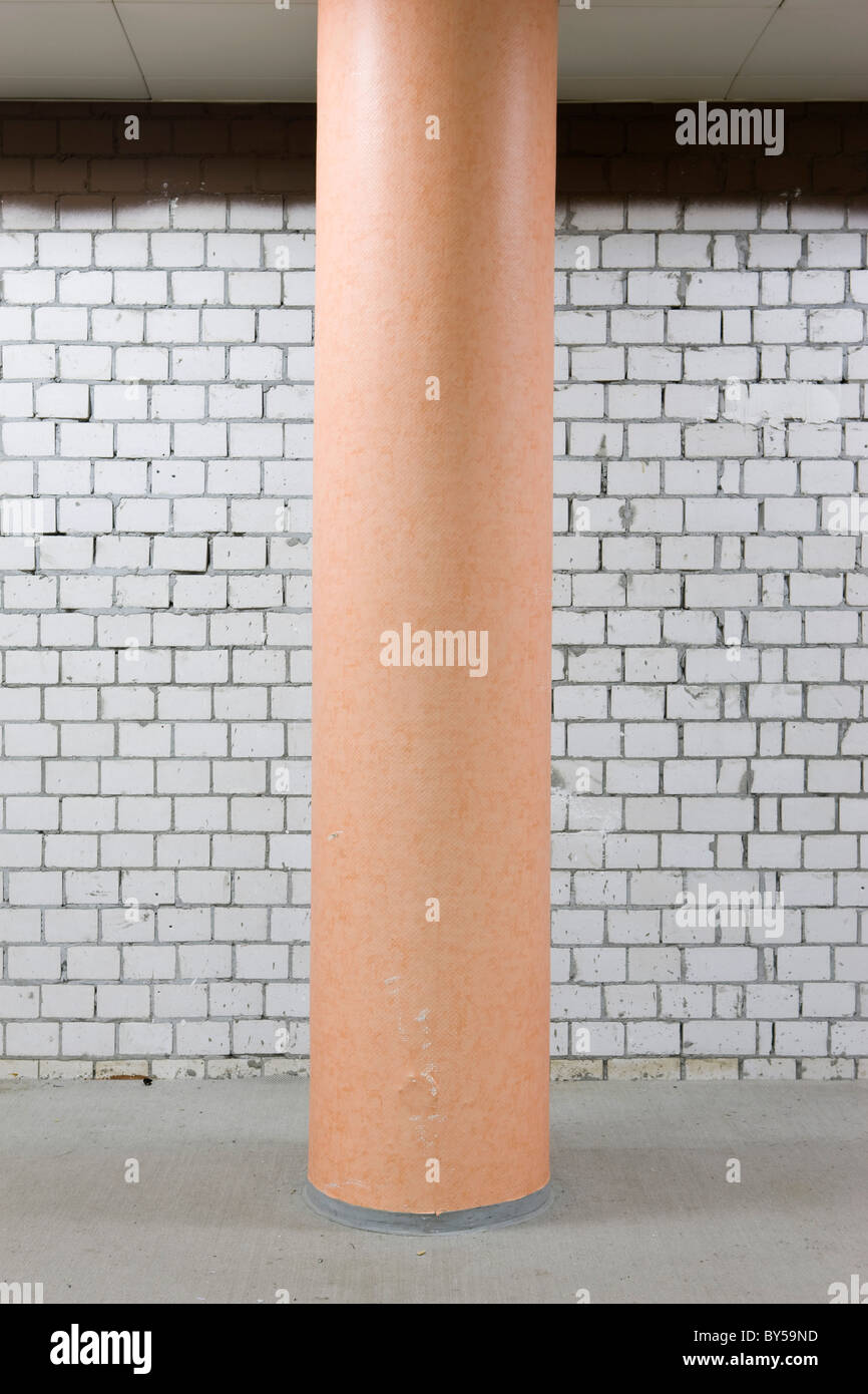 Column brick hi-res stock photography and images - Alamy