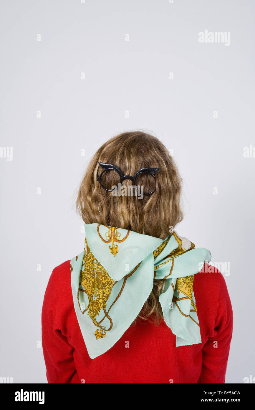 Woman head scarf rear view hi-res stock photography and images - Alamy