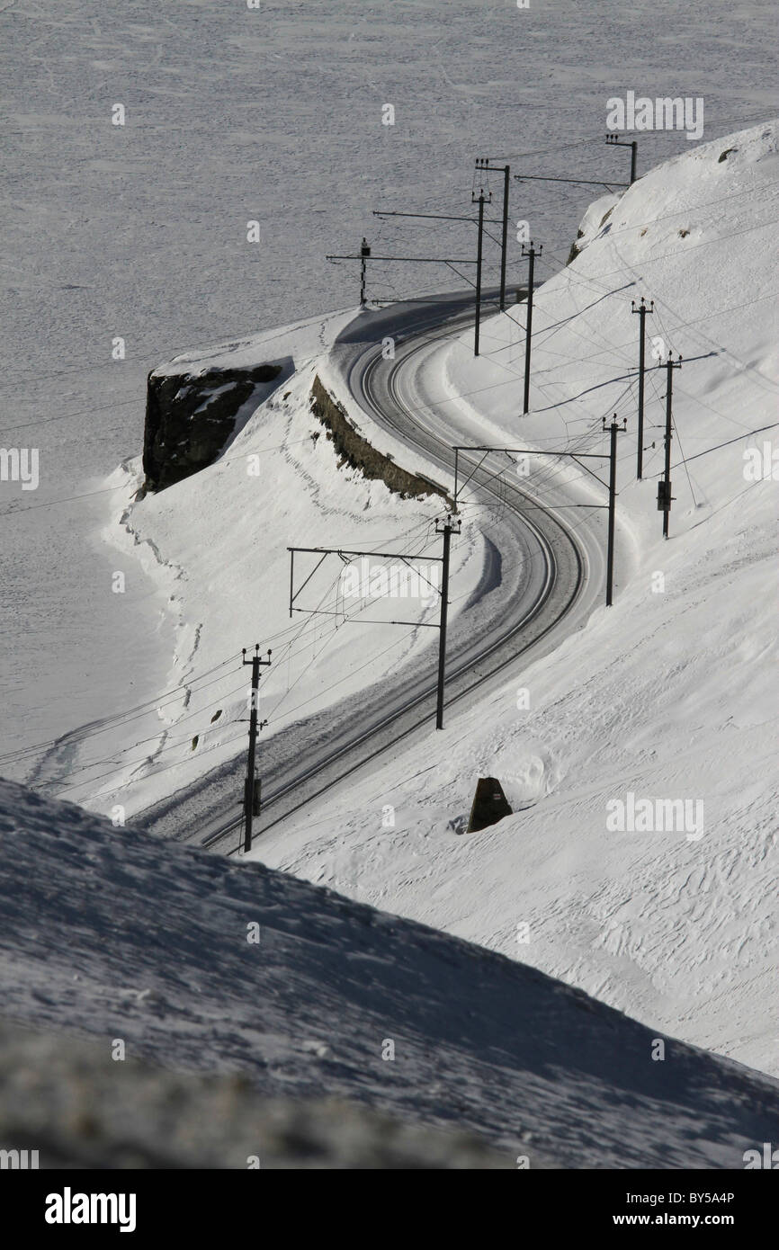A snowy railway track Stock Photo - Alamy