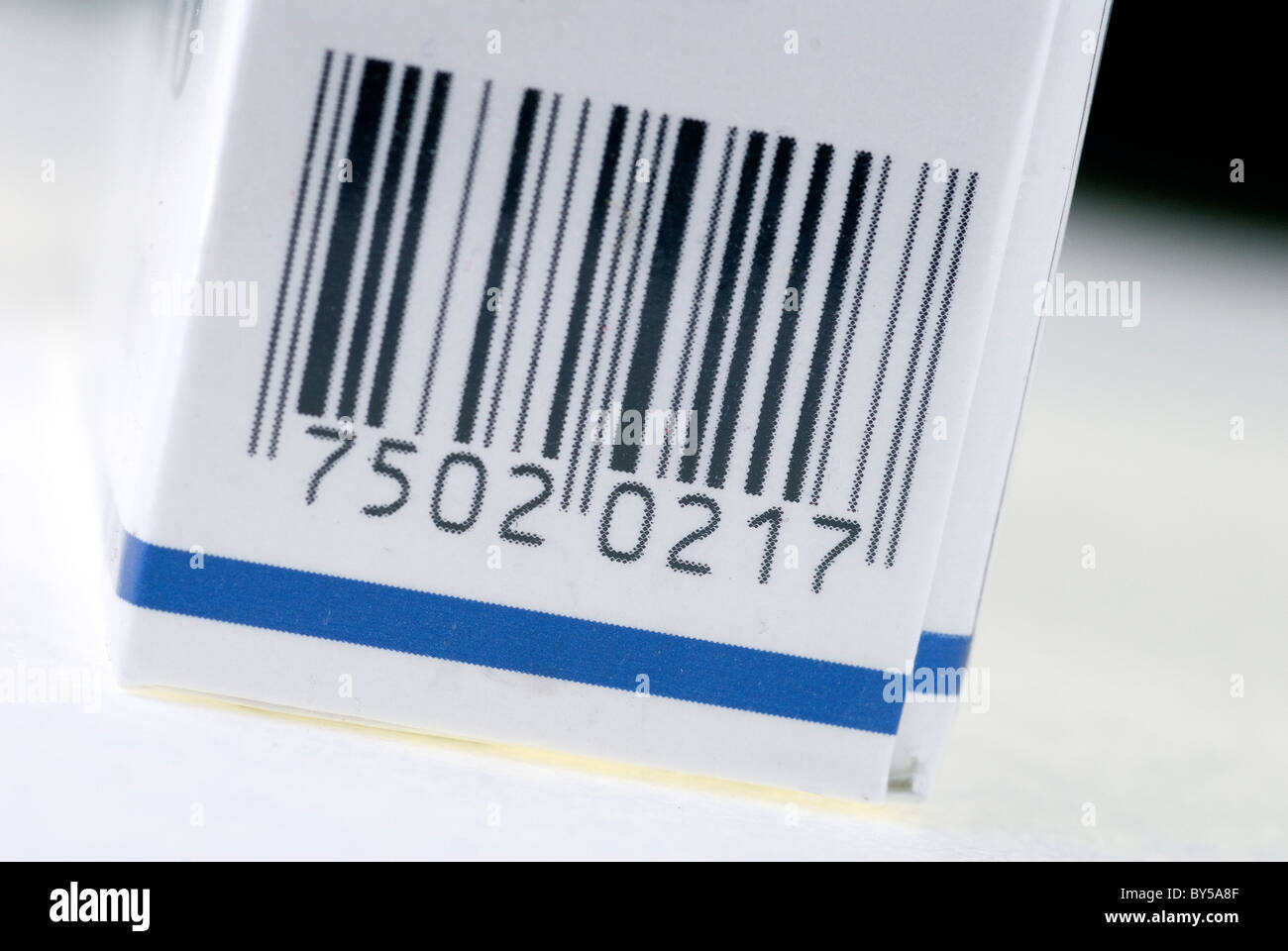 Close up of a Marlboro pack of cigarettes. The blue edition sold in ...