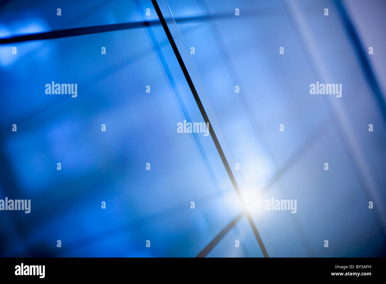 Horizontal lines on glass hi-res stock photography and images - Alamy