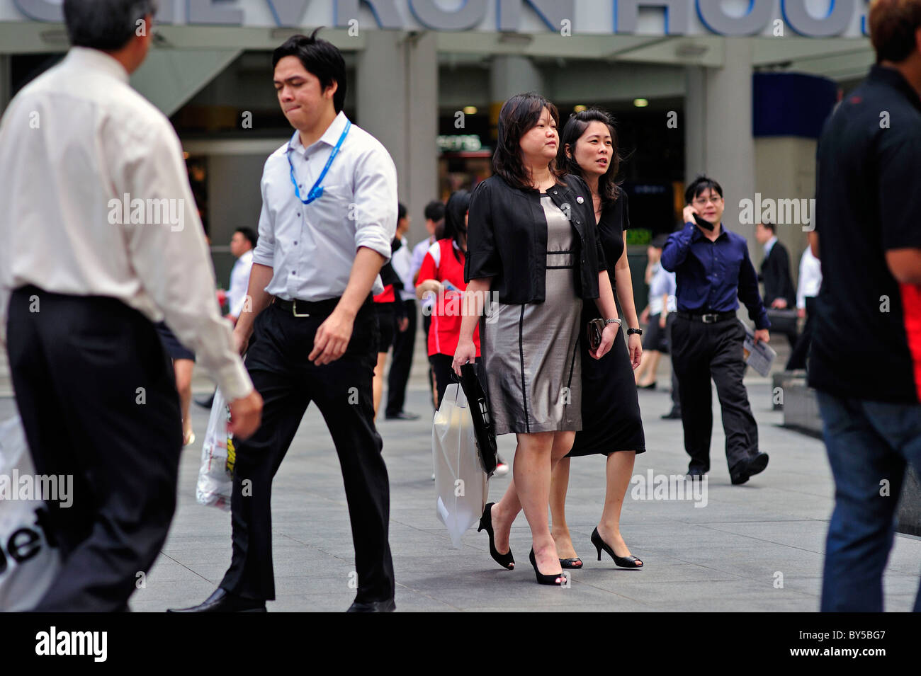 Raffles Place Business People Professionals Singapore Stock Photo - Alamy