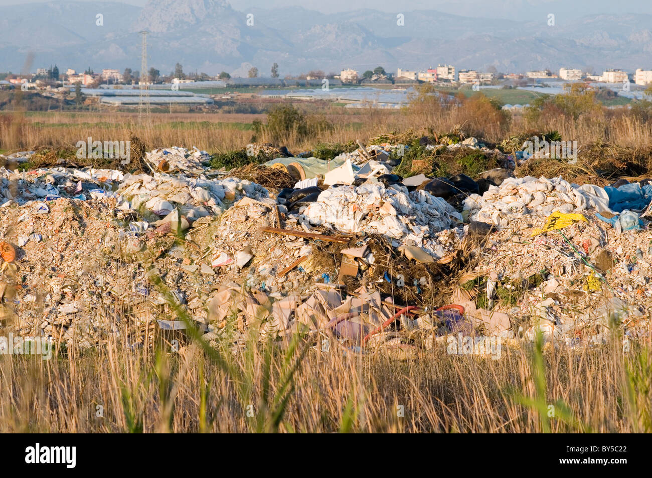 Landfill sites hi-res stock photography and images - Alamy