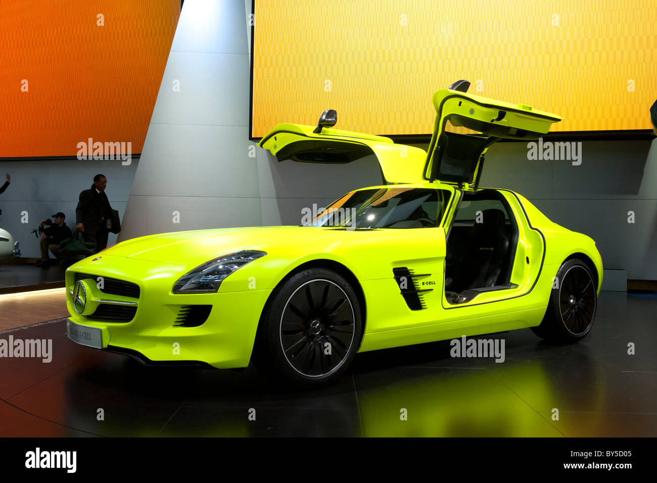 Mercedes SLS AMG E-Cell electric sports car concept at the 2011 North ...