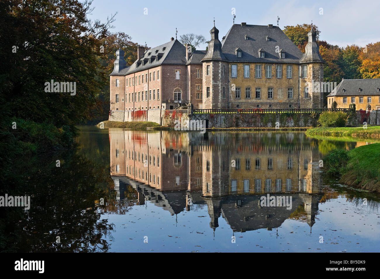 Wasserschloss dyck hi-res stock photography and images - Alamy