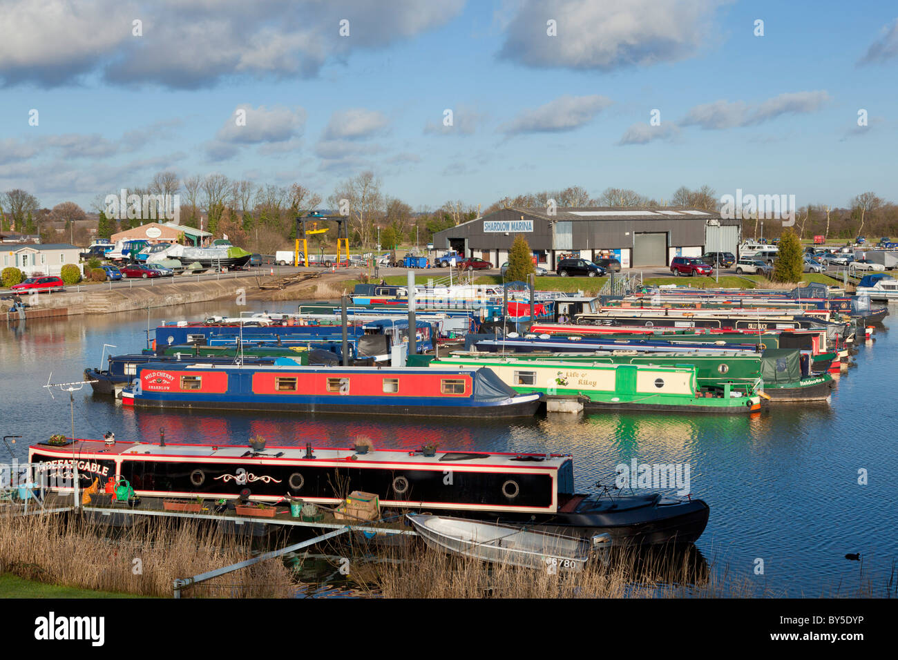 Narrow boats and barges at shardlow marina on the River Trent ...