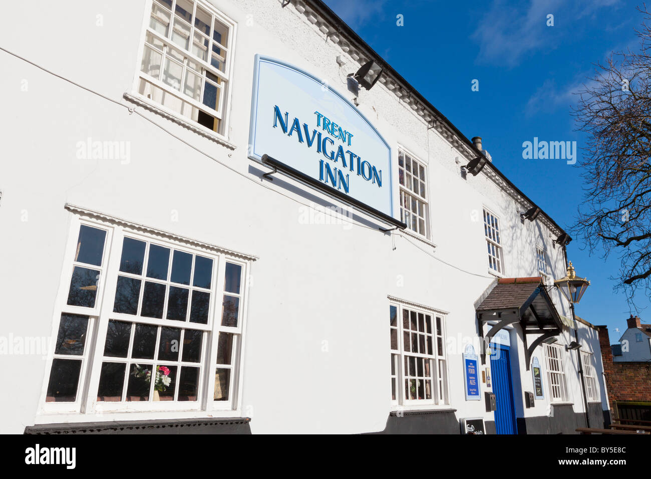 "The Navigation Inn" at Trent Lock Sawley near Long Eaton Derbyshire ...