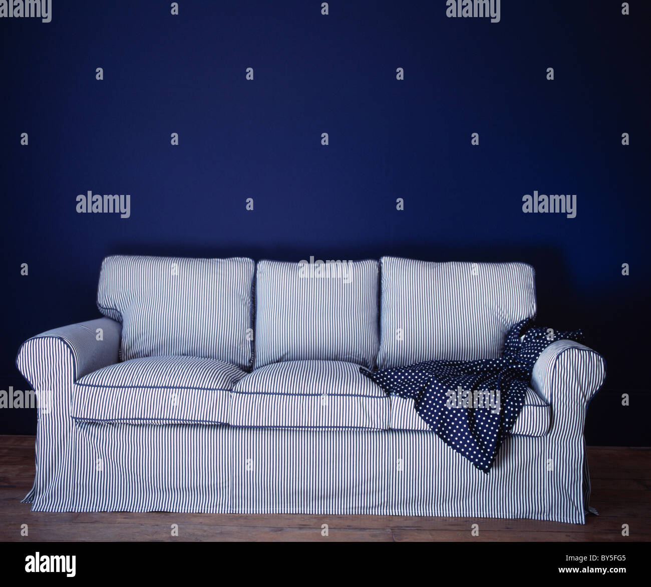 Loose objects hi-res stock photography and images - Alamy