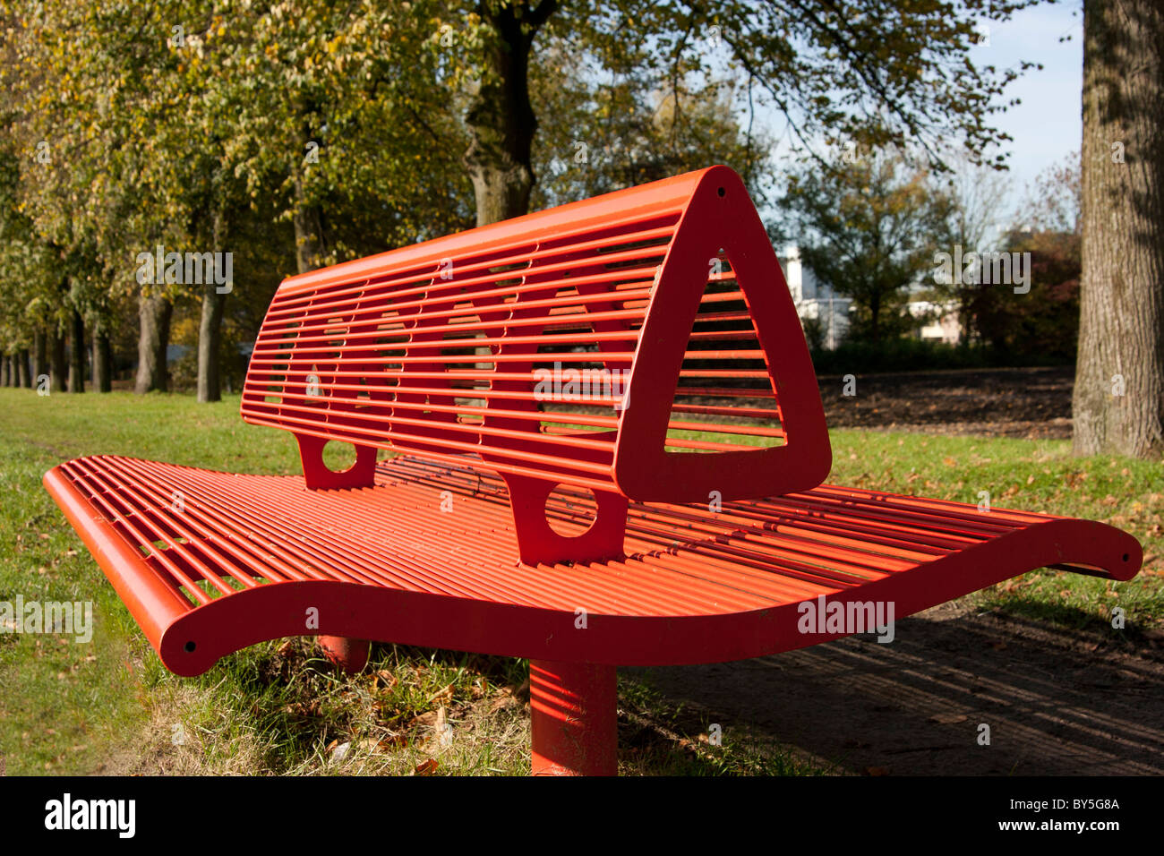 Metal bench seat hi-res stock photography and images - Alamy
